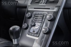 Grey Volvo XC60 2013 in Tukums, with an engine capacity of 2.00 L and mileage of 192 thousand km for 14590 €, photo 24 on AUTOMOTO.COM.LV