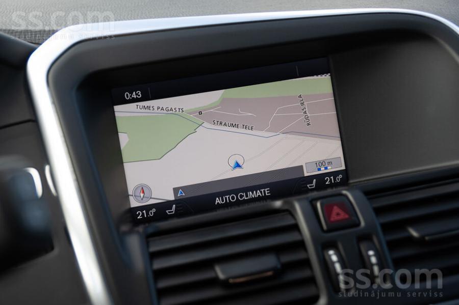 Grey Volvo XC60 2013 in Tukums, with an engine capacity of 2.00 L and mileage of 192 thousand km for 14590 €, photo 26 on AUTOMOTO.COM.LV