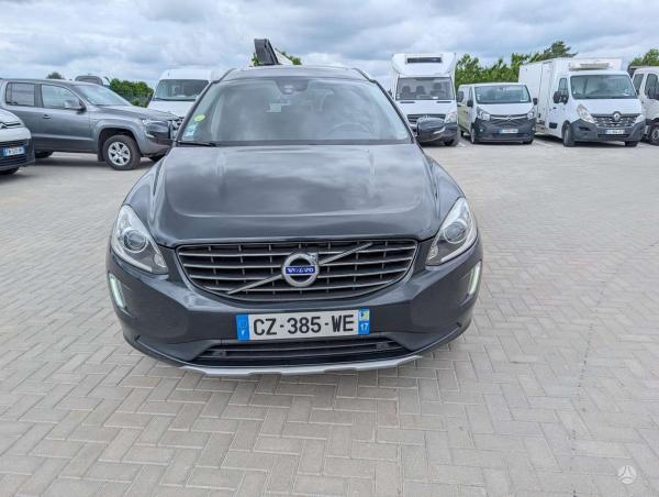 Pelēks Volvo XC60 2013 Tauragė, ar dzinēja tilpumu 2.40 L un nobraukumu 283 tūkst. km par 10900 €, foto 2 vietnē AUTOMOTO.COM.LV