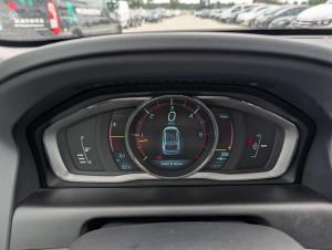 Pelēks Volvo XC60 2013 Tauragė, ar dzinēja tilpumu 2.40 L un nobraukumu 283 tūkst. km par 10900 €, foto 14 vietnē AUTOMOTO.COM.LV