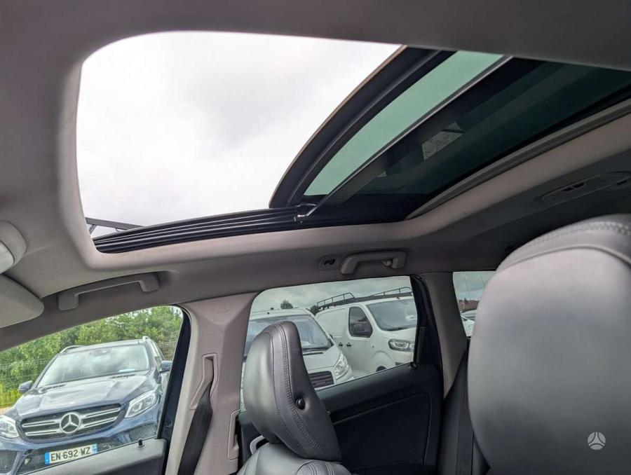 Pelēks Volvo XC60 2013 Tauragė, ar dzinēja tilpumu 2.40 L un nobraukumu 283 tūkst. km par 10900 €, foto 15 vietnē AUTOMOTO.COM.LV
