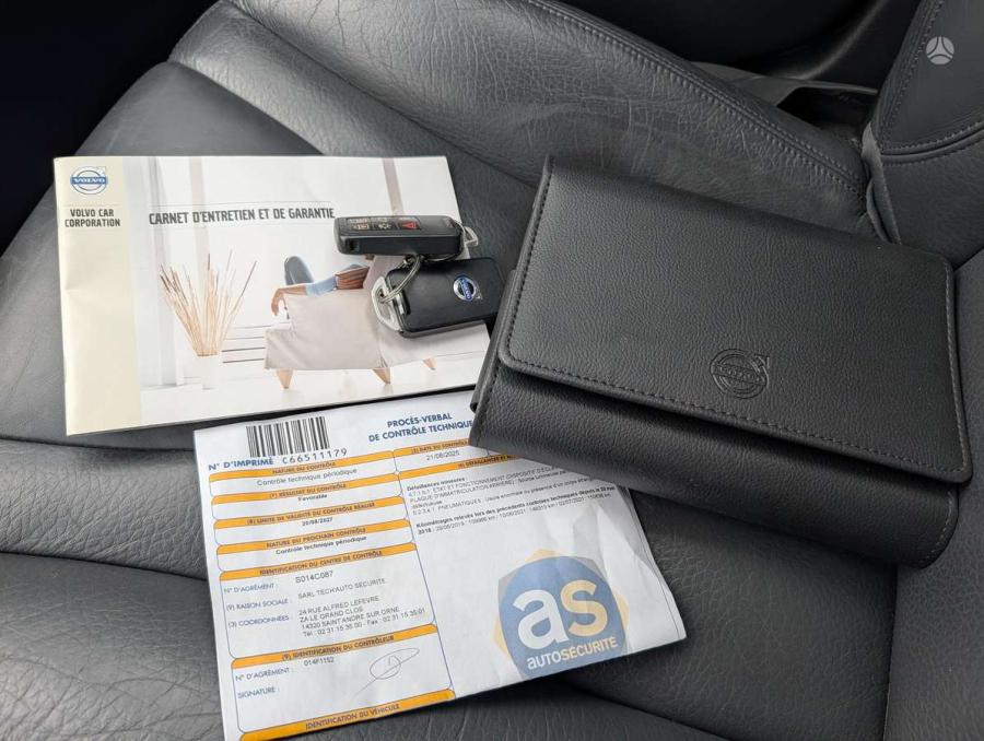 Pelēks Volvo XC60 2013 Tauragė, ar dzinēja tilpumu 2.40 L un nobraukumu 283 tūkst. km par 10900 €, foto 21 vietnē AUTOMOTO.COM.LV
