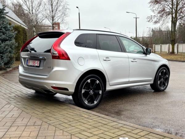 Pelēks Volvo XC60 2013 Rīga, ar dzinēja tilpumu 2.00 L un nobraukumu 283 tūkst. km par 13449 €, foto 7 vietnē AUTOMOTO.COM.LV