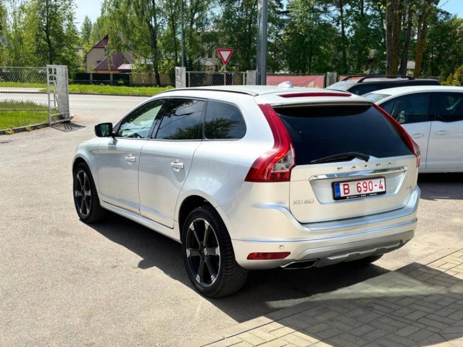 Pelēks Volvo XC60 2013 Rīga, ar dzinēja tilpumu 2.00 L un nobraukumu 283 tūkst. km par 13449 €, foto 12 vietnē AUTOMOTO.COM.LV