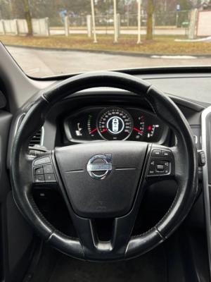 Pelēks Volvo XC60 2013 Rīga, ar dzinēja tilpumu 2.00 L un nobraukumu 283 tūkst. km par 13449 €, foto 13 vietnē AUTOMOTO.COM.LV