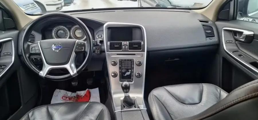 Pelēks Volvo XC60 2013 Valmiera, ar dzinēja tilpumu 2.40 L un nobraukumu 299 tūkst. km par 11900 €, foto 10 vietnē AUTOMOTO.COM.LV