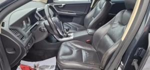 Pelēks Volvo XC60 2013 Valmiera, ar dzinēja tilpumu 2.40 L un nobraukumu 299 tūkst. km par 11900 €, foto 12 vietnē AUTOMOTO.COM.LV