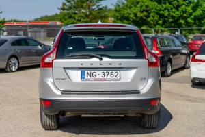 Grey Volvo XC60 2013 in Liepaja, with an engine capacity of 2.00 L and mileage of 286 thousand km for 10550 €, photo 4 on AUTOMOTO.COM.LV