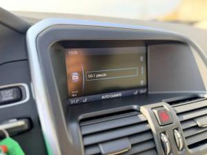 Pelēks Volvo XC60 2013 Rīga, ar dzinēja tilpumu 2.40 L un nobraukumu 181 tūkst. km par 12995 €, foto 19 vietnē AUTOMOTO.COM.LV