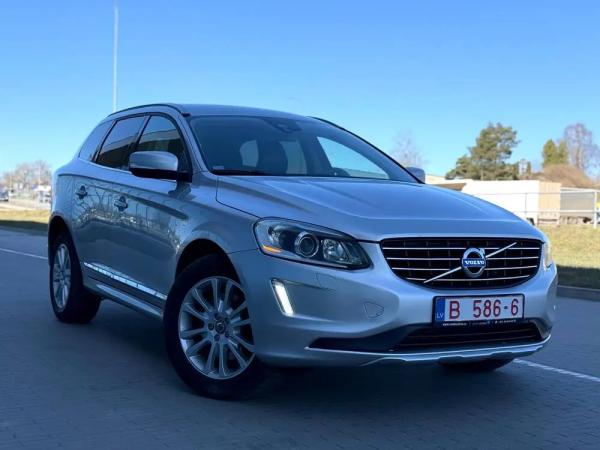Grey Volvo XC60 2013 in Rezekne, with an engine capacity of 2.40 L and mileage of 312 thousand km for 12490 €, photo 3 on AUTOMOTO.COM.LV