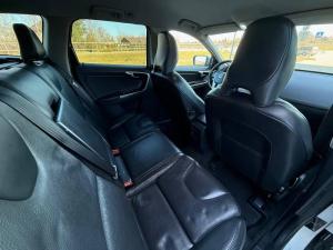 Grey Volvo XC60 2013 in Rezekne, with an engine capacity of 2.40 L and mileage of 312 thousand km for 12490 €, photo 14 on AUTOMOTO.COM.LV