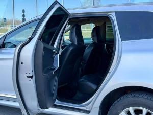 Grey Volvo XC60 2013 in Rezekne, with an engine capacity of 2.40 L and mileage of 312 thousand km for 12490 €, photo 16 on AUTOMOTO.COM.LV