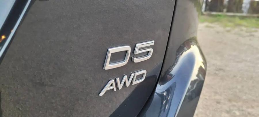 Pelēks Volvo XC60 2013 Rīga, ar dzinēja tilpumu 2.40 L un nobraukumu 197 tūkst. km par 12500 €, foto 11 vietnē AUTOMOTO.COM.LV