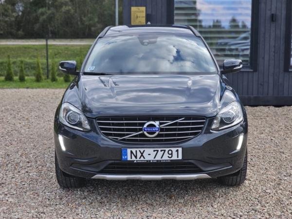Pelēks Volvo XC60 2013 Rīga, ar dzinēja tilpumu 2.40 L un nobraukumu 230 tūkst. km par 10990 €, foto 8 vietnē AUTOMOTO.COM.LV