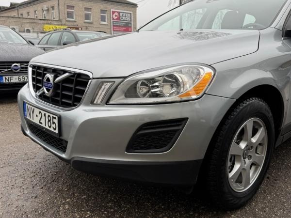 Pelēks Volvo XC60 2013 Rīga, ar dzinēja tilpumu 2.40 L un nobraukumu 243 tūkst. km par 11900 €, foto 3 vietnē AUTOMOTO.COM.LV