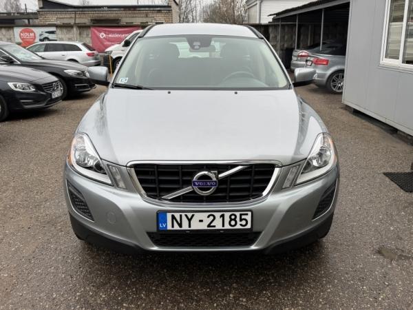 Pelēks Volvo XC60 2013 Rīga, ar dzinēja tilpumu 2.40 L un nobraukumu 243 tūkst. km par 11900 €, foto 8 vietnē AUTOMOTO.COM.LV