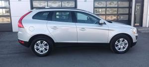 Grey Volvo XC60 2013 in Panevezys, with an engine capacity of 2.00 L and mileage of 151 thousand km for 8900 €, photo 7 on AUTOMOTO.COM.LV