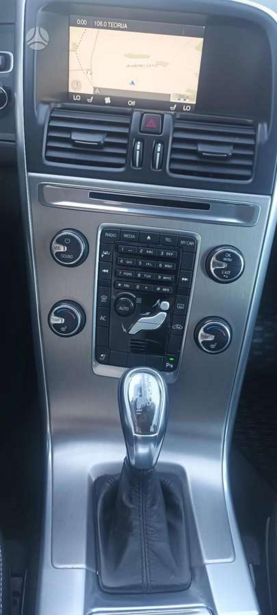 Grey Volvo XC60 2013 in Panevezys, with an engine capacity of 2.00 L and mileage of 151 thousand km for 8900 €, photo 13 on AUTOMOTO.COM.LV