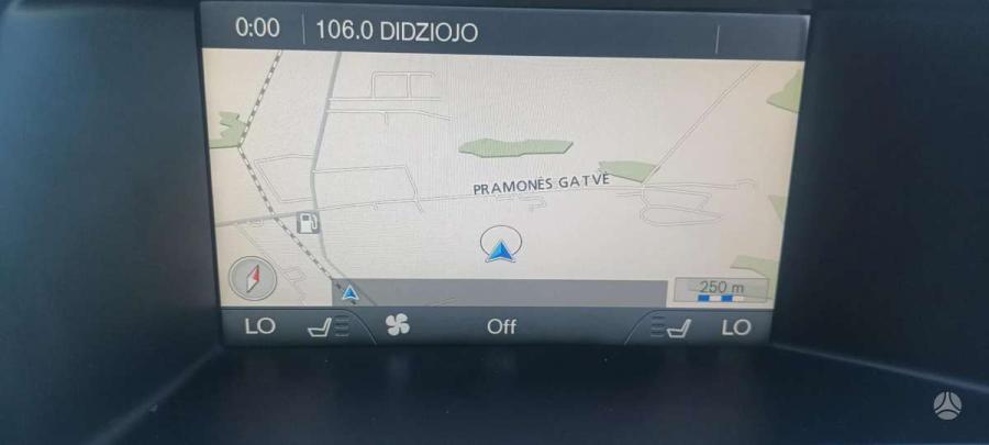 Grey Volvo XC60 2013 in Panevezys, with an engine capacity of 2.00 L and mileage of 151 thousand km for 8900 €, photo 14 on AUTOMOTO.COM.LV