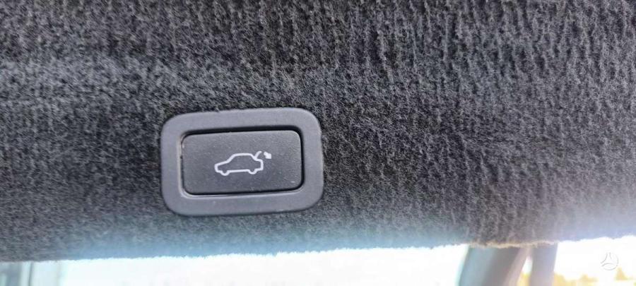 Grey Volvo XC60 2013 in Panevezys, with an engine capacity of 2.00 L and mileage of 151 thousand km for 8900 €, photo 15 on AUTOMOTO.COM.LV