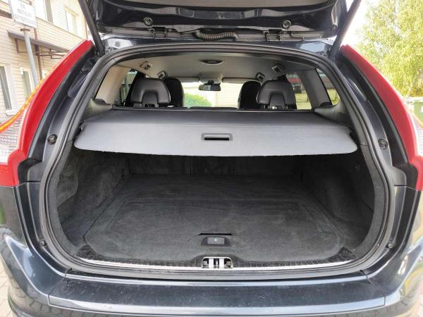 Pelēks Volvo XC60 2013 Viļņa, ar dzinēja tilpumu 1.98 L un nobraukumu 170 tūkst. km par 12000 €, foto 10 vietnē AUTOMOTO.COM.LV