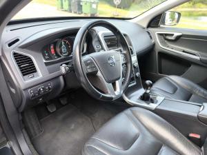 Pelēks Volvo XC60 2013 Viļņa, ar dzinēja tilpumu 1.98 L un nobraukumu 170 tūkst. km par 12000 €, foto 13 vietnē AUTOMOTO.COM.LV