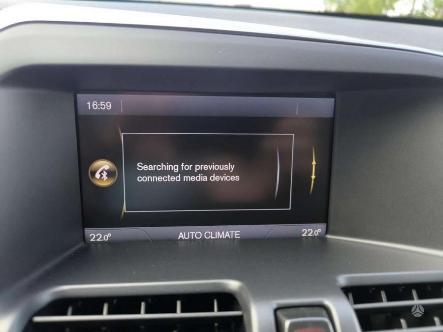 Pelēks Volvo XC60 2013 Viļņa, ar dzinēja tilpumu 1.98 L un nobraukumu 170 tūkst. km par 12000 €, foto 25 vietnē AUTOMOTO.COM.LV