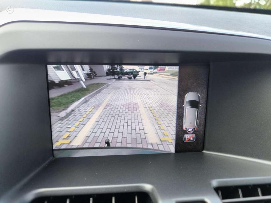 Pelēks Volvo XC60 2013 Viļņa, ar dzinēja tilpumu 1.98 L un nobraukumu 170 tūkst. km par 12000 €, foto 28 vietnē AUTOMOTO.COM.LV
