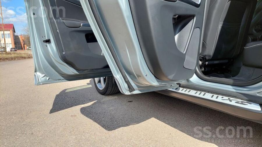 Pelēks Volvo XC60 2013 Preiļi, ar dzinēja tilpumu 2.40 L un nobraukumu 156 tūkst. km par 13200 €, foto 9 vietnē AUTOMOTO.COM.LV
