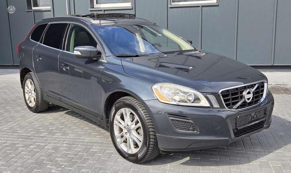 Pelēks Volvo XC60 2013 Šauļi, ar dzinēja tilpumu 1.98 L un nobraukumu 177 tūkst. km par 8500 €, foto 2 vietnē AUTOMOTO.COM.LV