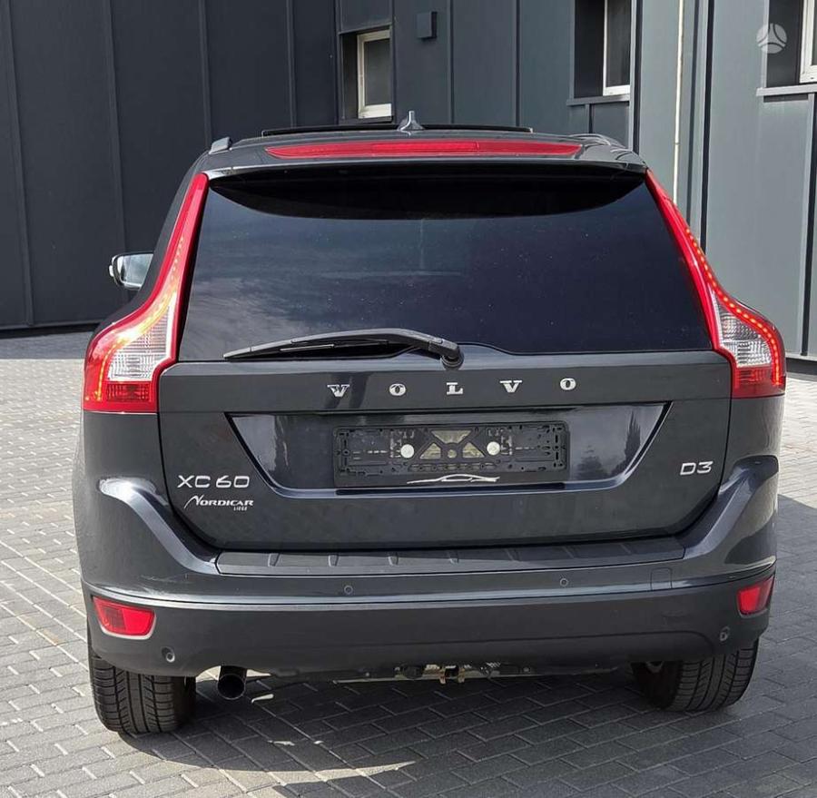 Pelēks Volvo XC60 2013 Šauļi, ar dzinēja tilpumu 1.98 L un nobraukumu 177 tūkst. km par 8500 €, foto 6 vietnē AUTOMOTO.COM.LV