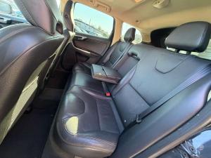 Pelēks Volvo XC60 2013 Šauļi, ar dzinēja tilpumu 1.98 L un nobraukumu 177 tūkst. km par 8500 €, foto 11 vietnē AUTOMOTO.COM.LV