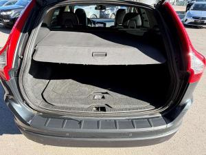 Pelēks Volvo XC60 2013 Šauļi, ar dzinēja tilpumu 1.98 L un nobraukumu 177 tūkst. km par 8500 €, foto 12 vietnē AUTOMOTO.COM.LV