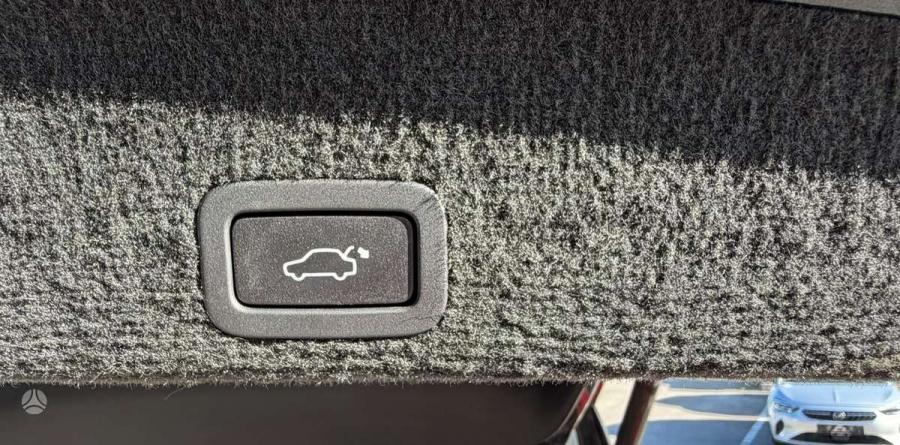 Pelēks Volvo XC60 2013 Šauļi, ar dzinēja tilpumu 1.98 L un nobraukumu 177 tūkst. km par 8500 €, foto 13 vietnē AUTOMOTO.COM.LV
