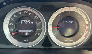 Pelēks Volvo XC60 2013 Šauļi, ar dzinēja tilpumu 1.98 L un nobraukumu 177 tūkst. km par 8500 €, foto 15 vietnē AUTOMOTO.COM.LV