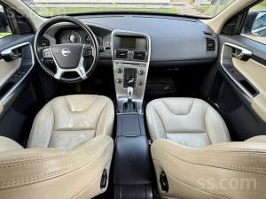 Pelēks Volvo XC60 2013 Rīga, ar dzinēja tilpumu 2.40 L un nobraukumu 283 tūkst. km par 8000 €, foto 4 vietnē AUTOMOTO.COM.LV