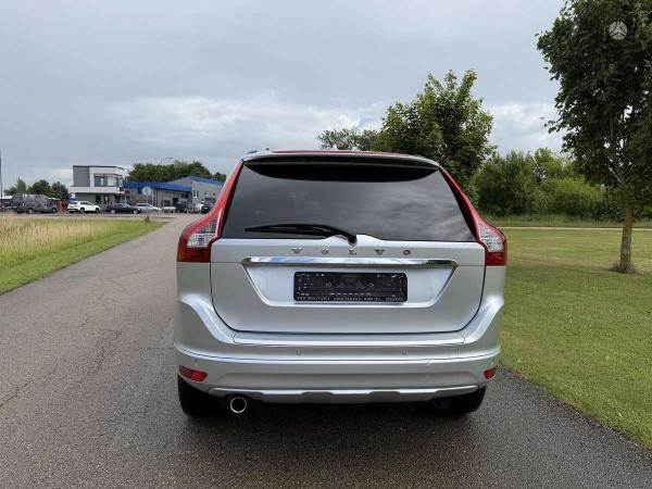 Grey Volvo XC60 2013 in Siauliai, with an engine capacity of 1.98 L and mileage of 181 thousand km for 9300 €, photo 7 on AUTOMOTO.COM.LV