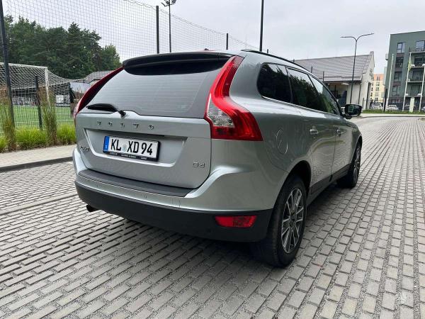 Pelēks Volvo XC60 2013 Viļņa, ar dzinēja tilpumu 1.98 L un nobraukumu 202 tūkst. km par 10700 €, foto 10 vietnē AUTOMOTO.COM.LV