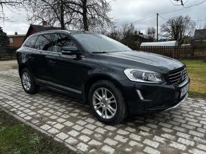 Pelēks Volvo XC60 2013 Rīga, ar dzinēja tilpumu 2.00 L un nobraukumu 358 tūkst. km par 8300 €, foto  vietnē AUTOMOTO.COM.LV