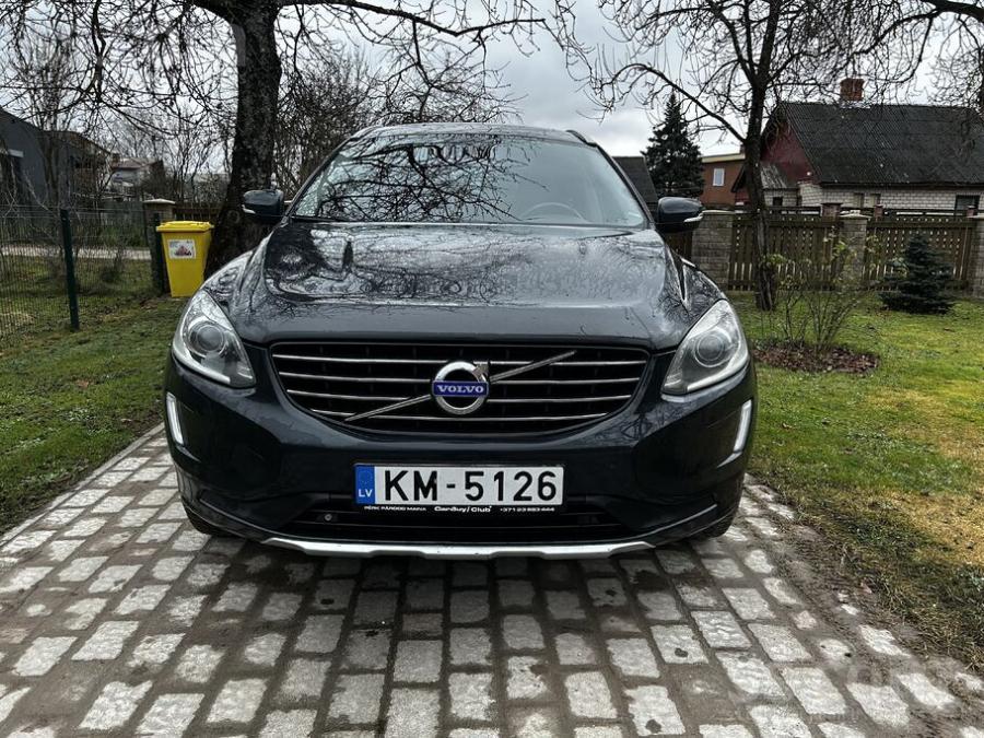 Grey Volvo XC60 2013 in Riga, with an engine capacity of 2.00 L and mileage of 358 thousand km for 8300 €, photo 5 on AUTOMOTO.COM.LV