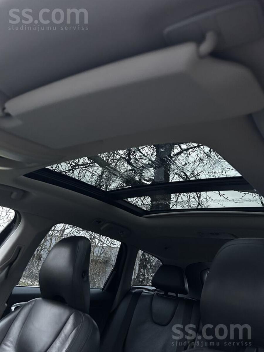 Grey Volvo XC60 2013 in Riga, with an engine capacity of 2.00 L and mileage of 358 thousand km for 8300 €, photo 13 on AUTOMOTO.COM.LV