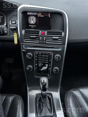 Grey Volvo XC60 2013 in Riga, with an engine capacity of 2.00 L and mileage of 358 thousand km for 8300 €, photo 15 on AUTOMOTO.COM.LV