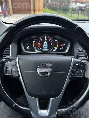Grey Volvo XC60 2013 in Riga, with an engine capacity of 2.00 L and mileage of 358 thousand km for 8300 €, photo 18 on AUTOMOTO.COM.LV