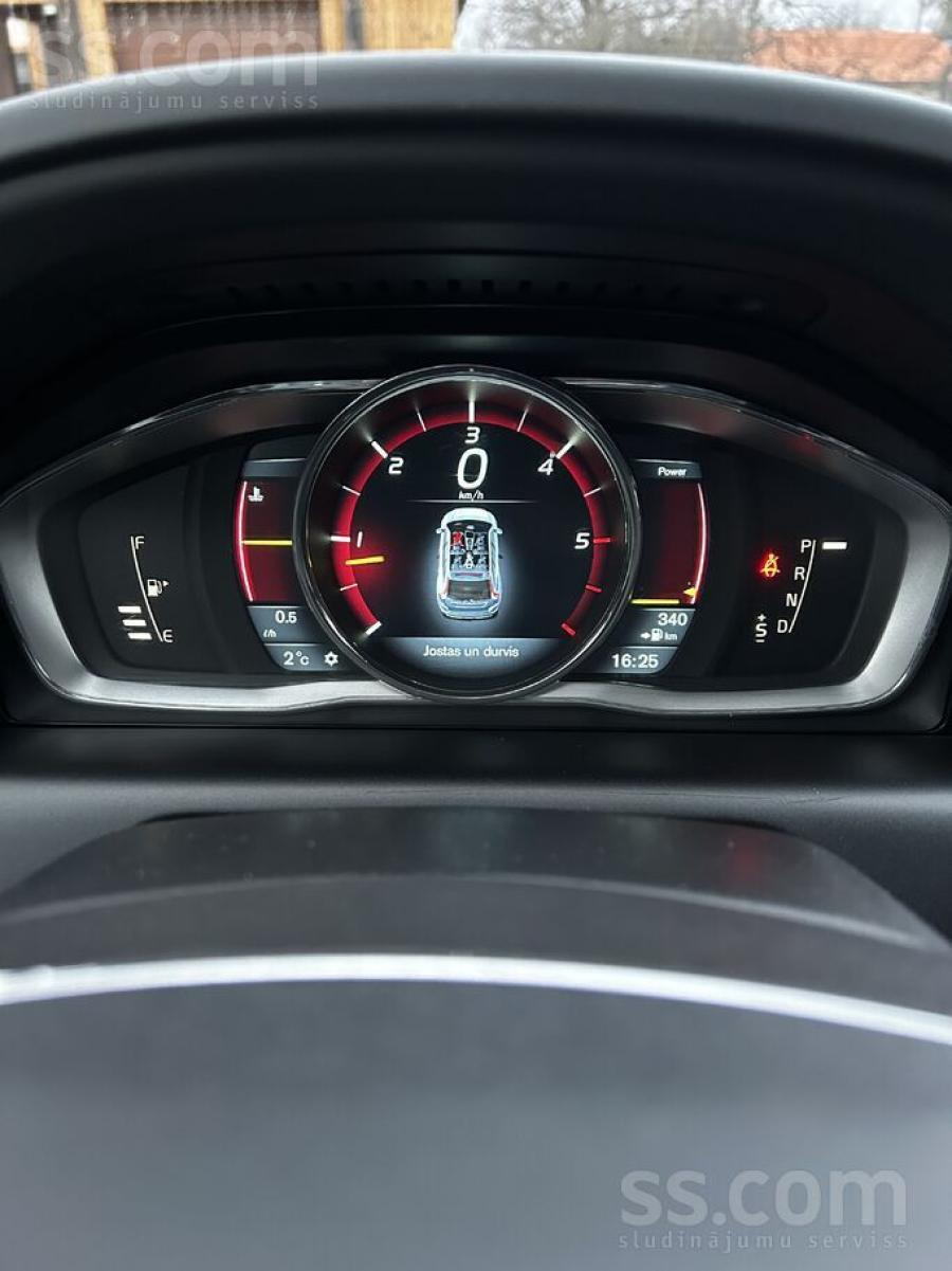 Grey Volvo XC60 2013 in Riga, with an engine capacity of 2.00 L and mileage of 358 thousand km for 8300 €, photo 19 on AUTOMOTO.COM.LV