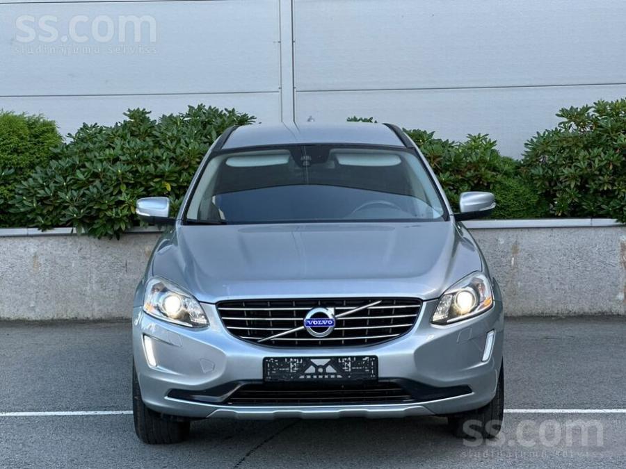 Pelēks Volvo XC60 2013 Rīga, ar dzinēja tilpumu 2.00 L un nobraukumu 324 tūkst. km par 9650 €, foto 8 vietnē AUTOMOTO.COM.LV