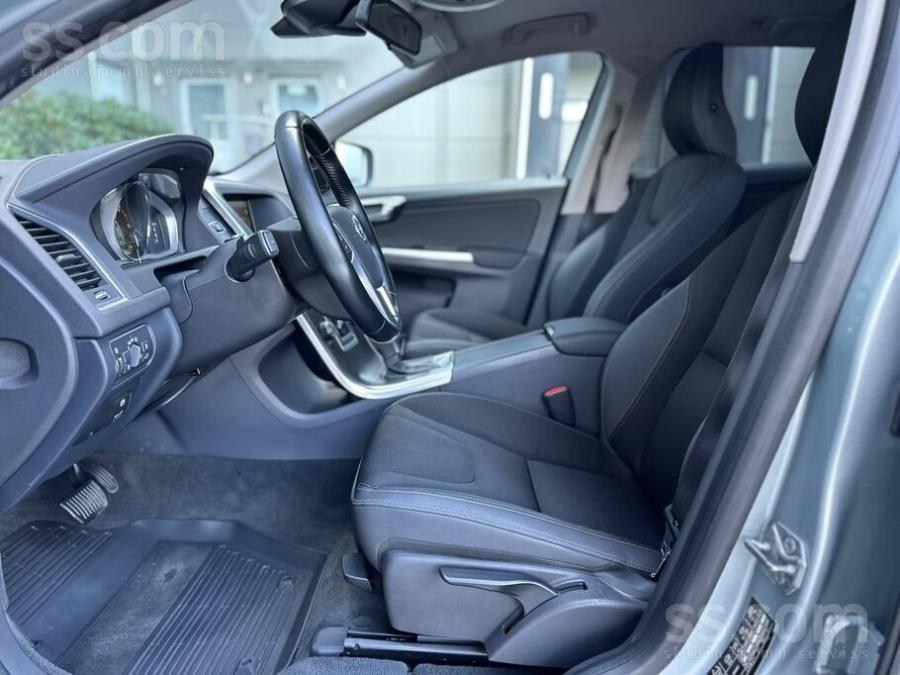 Pelēks Volvo XC60 2013 Rīga, ar dzinēja tilpumu 2.00 L un nobraukumu 324 tūkst. km par 9650 €, foto 10 vietnē AUTOMOTO.COM.LV