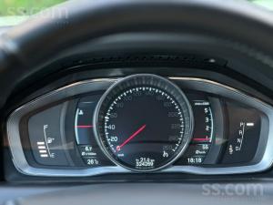 Pelēks Volvo XC60 2013 Rīga, ar dzinēja tilpumu 2.00 L un nobraukumu 324 tūkst. km par 9650 €, foto 15 vietnē AUTOMOTO.COM.LV
