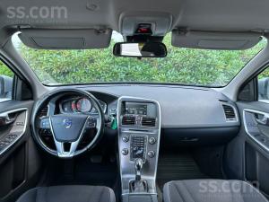 Pelēks Volvo XC60 2013 Rīga, ar dzinēja tilpumu 2.00 L un nobraukumu 324 tūkst. km par 9650 €, foto 18 vietnē AUTOMOTO.COM.LV