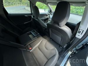 Pelēks Volvo XC60 2013 Rīga, ar dzinēja tilpumu 2.00 L un nobraukumu 324 tūkst. km par 9650 €, foto 25 vietnē AUTOMOTO.COM.LV