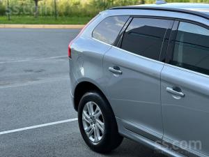 Pelēks Volvo XC60 2013 Rīga, ar dzinēja tilpumu 2.00 L un nobraukumu 324 tūkst. km par 9650 €, foto 29 vietnē AUTOMOTO.COM.LV